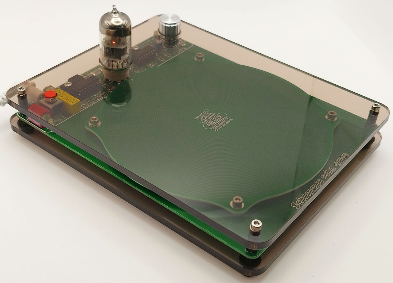 EN Tube Schumann Wave Generators